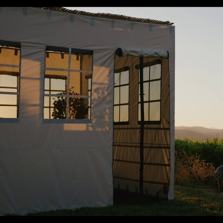 Deluxe Sukkahs - Experience Sukkot in Comfort & Style – The Sukkah Store